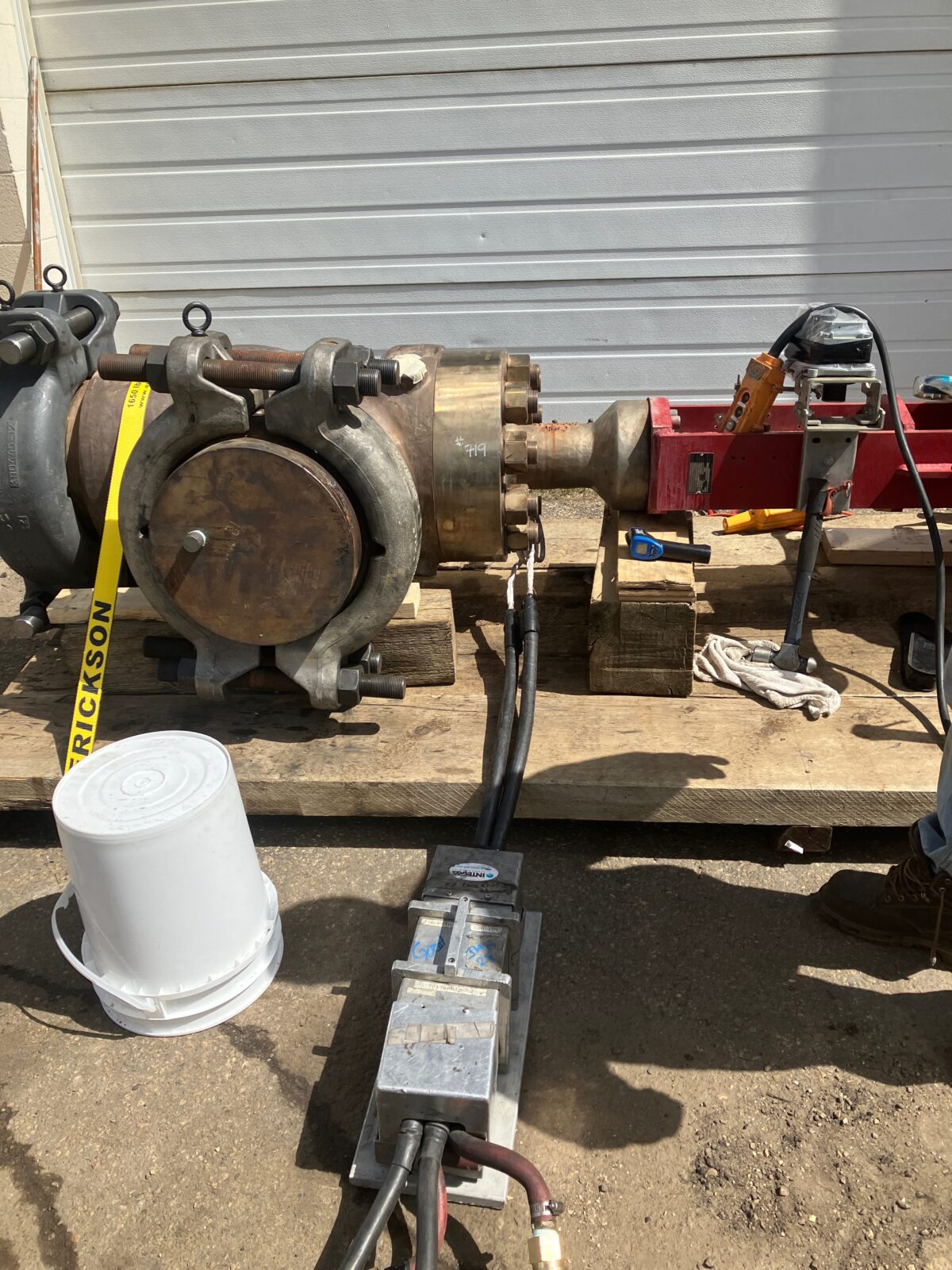 Induction Bolt & Nut Heating - INTEGRA Technologies